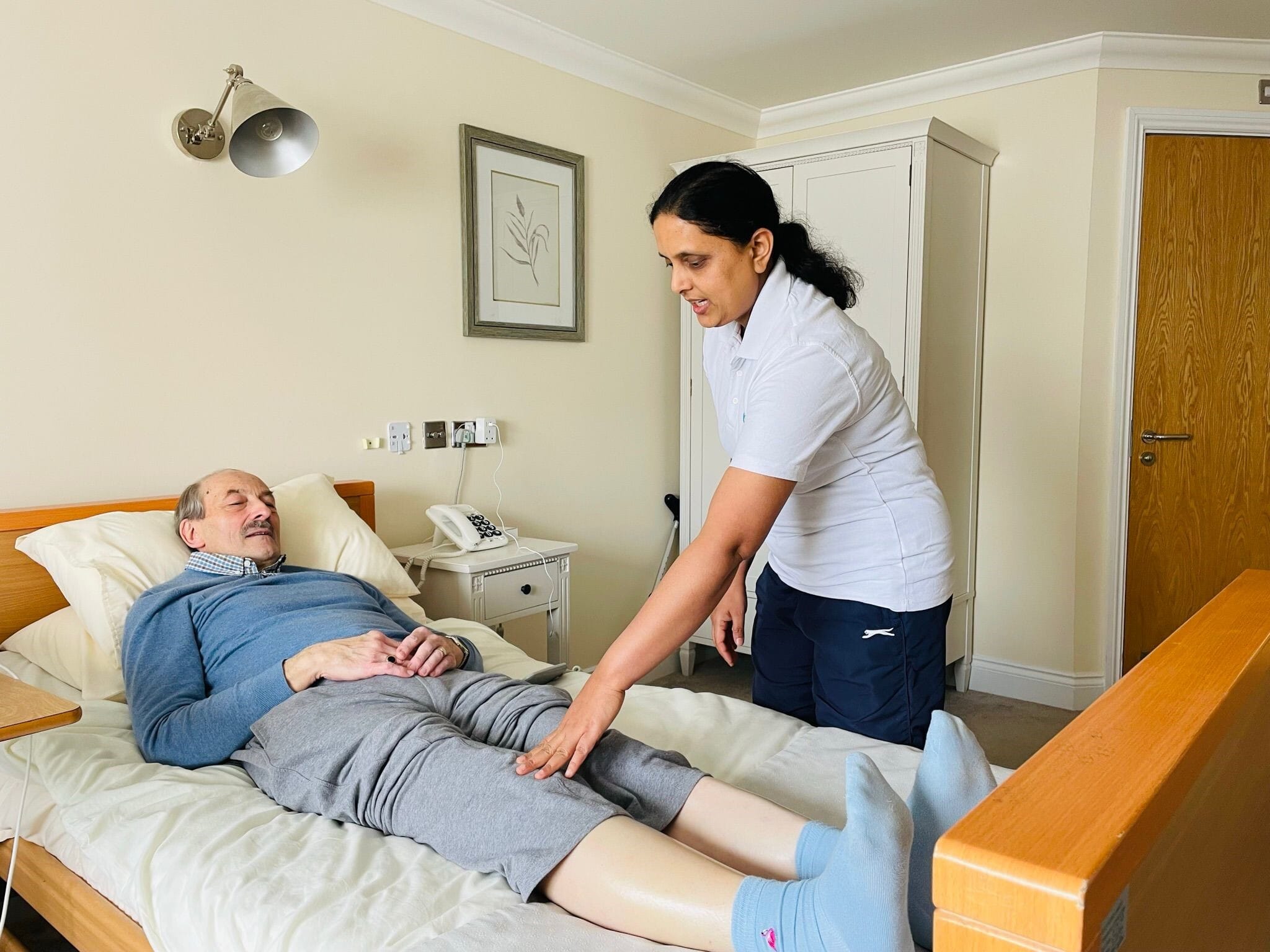 Home Physiotherapy for Elderly | Private Physio at Home